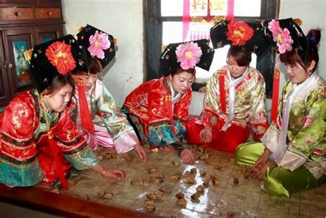 满族过年有何不一样的习俗 人民