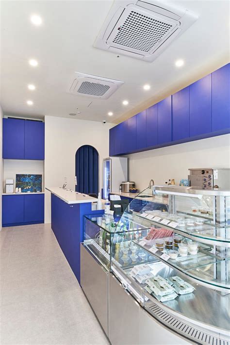 깔끔한 디자인의 15평 테이크아웃 초밥전문점 인테리어 견적 Cafe Shop Design Coffee Shop