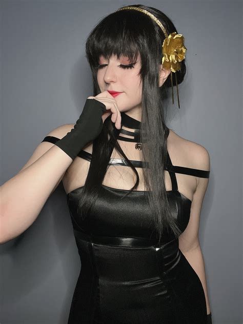 Yor Forger Set By Satin Stars Cosplay From Patreon Kemono