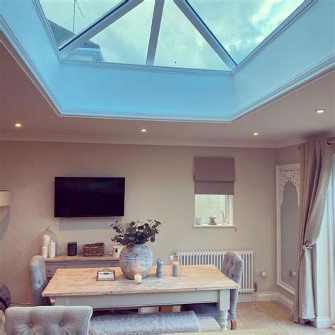 10 Desain Skylight Agar Rumah Minimalis Kamu Bermandikan Cahaya Alami