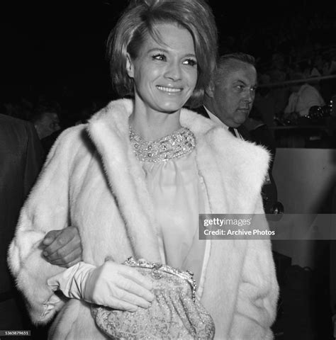 American Actress Angie Dickinson At The 39th Academy Awards At The