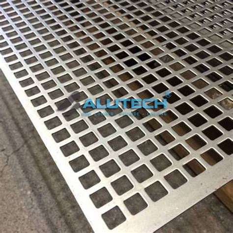 Tấm nhôm đục lỗ tròn Alutech