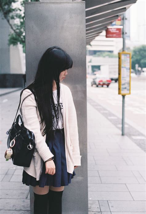 무료 이미지 소녀 화이트 거리 포도 수확 귀엽다 비슷한 물건 후지 필름 모피 초상화 봄 유행 니콘 의류
