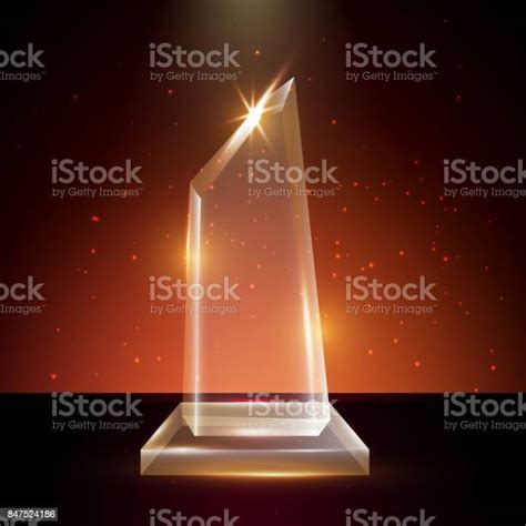 빛나는 배경에서 빈 투명 한 벡터 아크릴 유리 트로피 수상 서식 파일 3차원 형태에 대한 스톡 벡터 아트 및 기타 이미지 3차원 형태 결정체 경기 스포츠 Istock