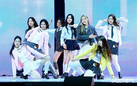 ‘sm 신인 하츠투하츠 당찬 출사표 “올해 신인상은 우리 것 ” [종합]