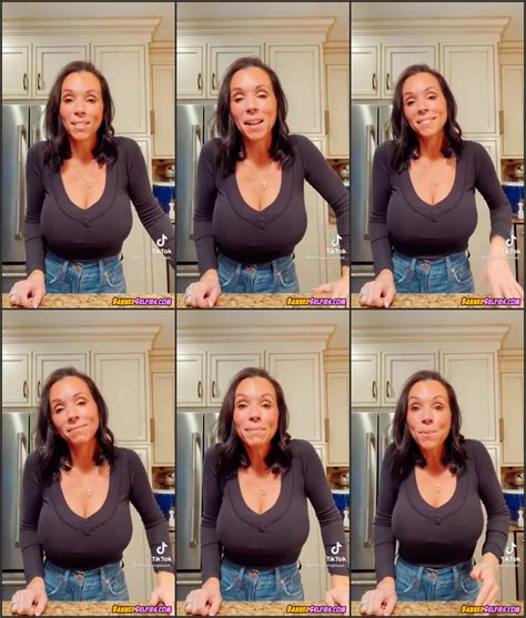 Natalia Girl Strips And Shows On Tiktok Bannedselfies