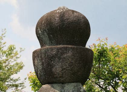 東向観音寺五輪塔伴氏社ともうじしゃ石鳥居