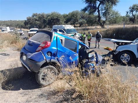 Mujer policía pierde la vida al chocar contra una camioneta se quedó dormida al volante