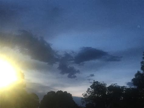 This Cloud Looks Like A Winged Dragon Rmildlyinteresting