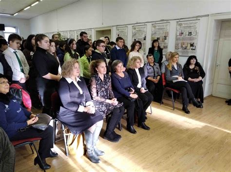 Ученици от ПГТМД сред отличените в конкурса на Държавен архив Варна и Регионално управление на