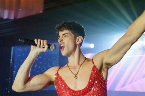 Manu Ríos Confirms Hes Leaving Élite After Season Six Attitude