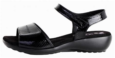 Helle Comfort Fashion Comfortable Footwear Fannie Black