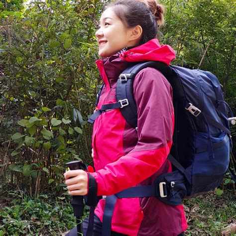 Acome阿珂姆户外徒步登山女士羽绒内胆三合一冲锋衣防寒保暖加厚虎窝淘