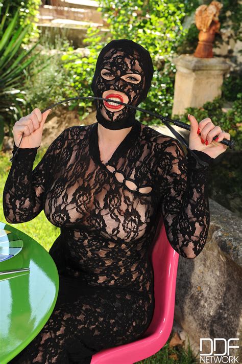 Paige Delight And Tegan Jane And Samantha Bentley Disciplining The