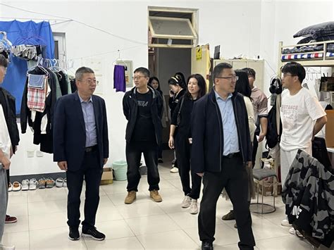 “多措并举抓学风 暖心入寝送关怀”土木建筑工程学院领导开展寝室、晚自习走访慰问活动 东北石油大学校内信息网
