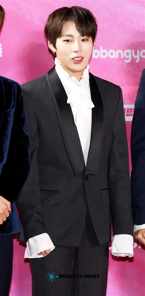 Big포토 워너원wanna One 하성운 멀리서도 잘보이는 구름이의 잘생김