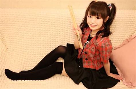 女子メタル虎の穴 第1回：junna～高度なテクニックとハイパーな叩きっぷりで観る者を楽しませる超絶ドラマー News Burrn