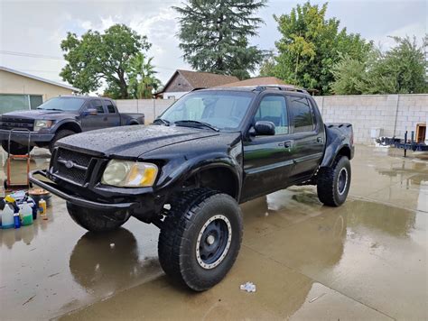 Explorer Sport Trac Prerunner