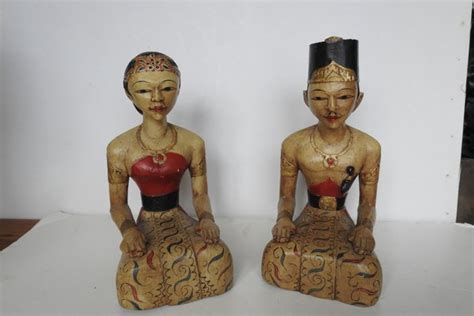 Statues 2 Wood Loro Blonyo Java Indonesia Catawiki