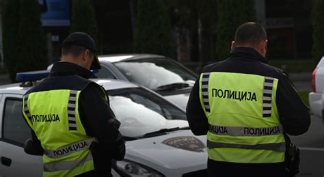 Kочанчанец нападнал полицајци кои вршеле сообраќајна контрола Iportal