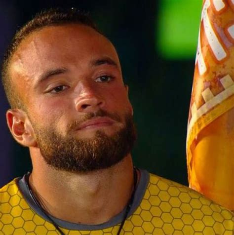 Синът на Мария Гроздева Валери от Игри на волята пострада жестоко