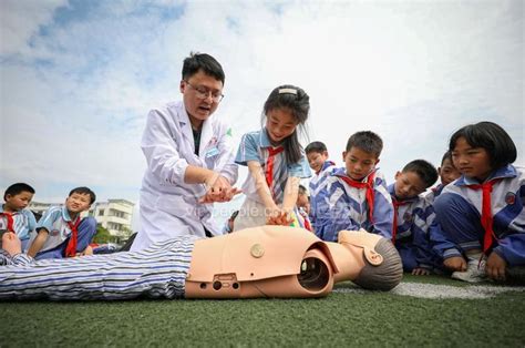 贵州丹寨：防溺水知识进校园 人民图片网