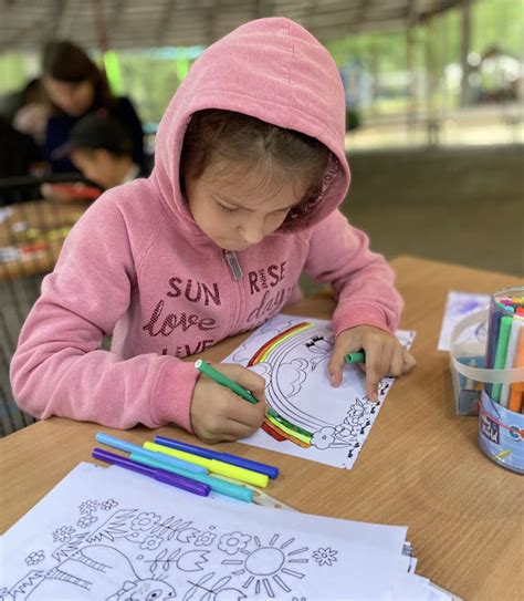 Подорож до країни Дитинства