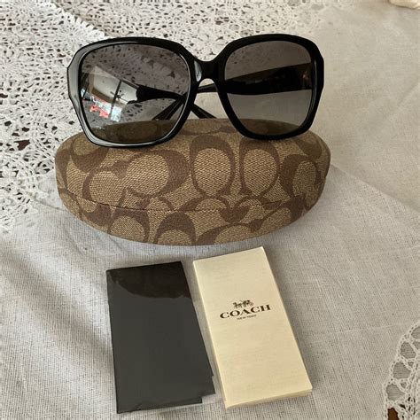 Coach Hc 8044 Sunglasses Megan Black Gem