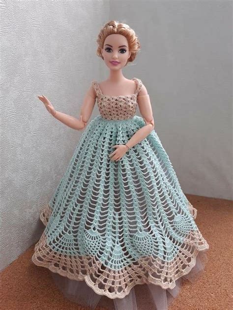Pin By Jolanta Mirek On Ubranka Dla Lalek Barbie Crochet Gown