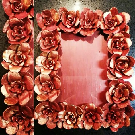 Marco De Fotos Con Flores Hechas De Hueveras Las Pinte Con Pintura