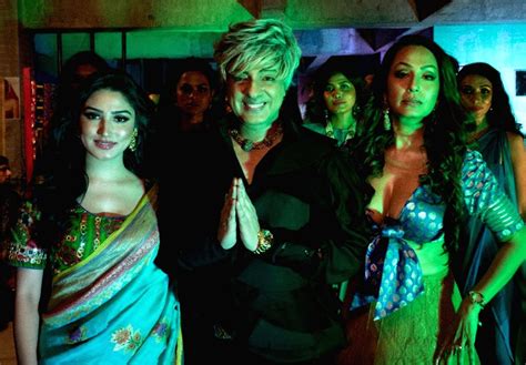 Kashmera Shah Donal Bisht Unite With Designer Rohit Verma To Aid Sex