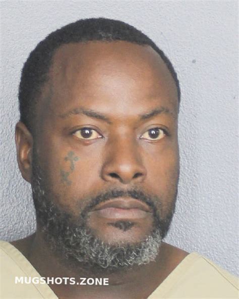 GREEN CALIX ANTWAN 09 15 2023 Broward County Mugshots Zone