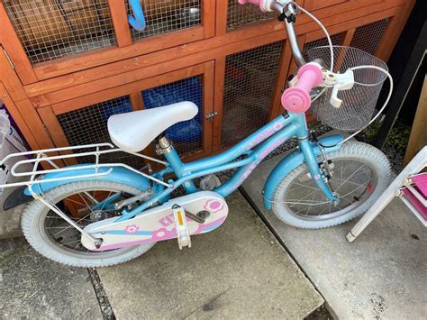 Girls 16inch Bike In Beverley East Yorkshire Gumtree
