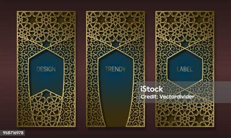 스타일에서 빈티지 황금 포장 디자인입니다 최신 유행 상품에 대 한 화려한 레이블 템플릿 집합입니다 아름 다운 꽃무늬 프레임 배경입니다 0명에 대한 스톡 벡터 아트 및 기타
