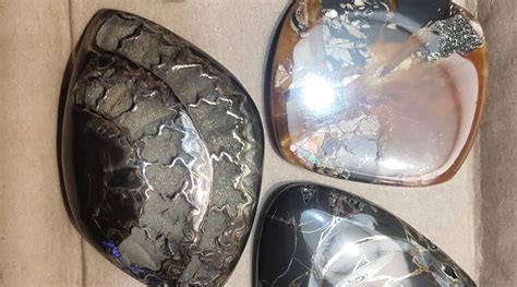 Украшения из натуральных камней ручной работы Классические нежные и женственные серьги с