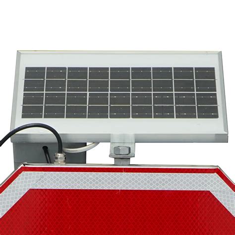 High Quality Ip65 Waterproof Outdoor Flashing Led Solar Traffic Sign