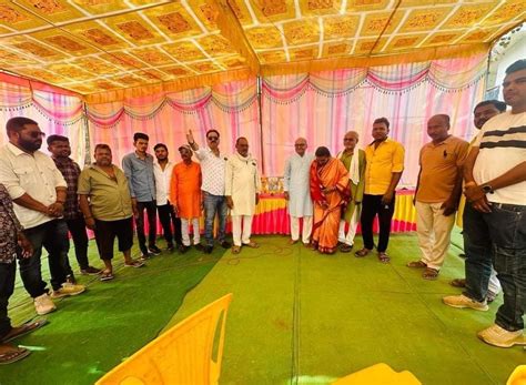भाजपा के स्थापना दिवस पर विवध आयोजन जिला भाजपा कार्यालय में ध्वजारोहण
