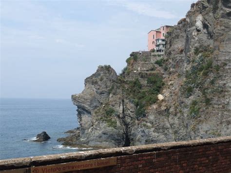 清清的環球旅行筆記 義大利北部租車行 五鄉地 Cinque Terre 之 馬納羅拉 Manarola 漁村