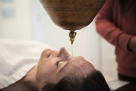 Shirodhara A Calming Ayurvedic Therapy For Fall Vanashree Ayurveda Llc