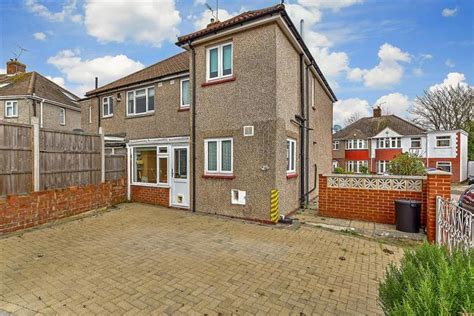 Allington Drive Strood Rochester Kent Me2 3 Bedroom Semi Detached