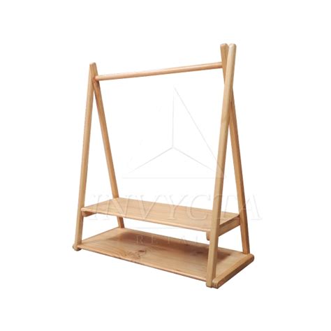 Stand De Madera Para Ropa Invycta Retail