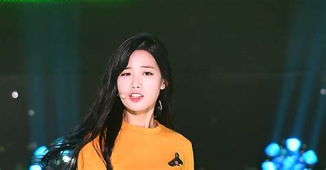 베리굿 조현 과감한 복부 공개[포토엔hd]