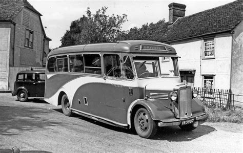The Transport Library Lodge High Easter Duple C26f Bedford Wtb Vn 9987 At Dunmow On 1 8 1950