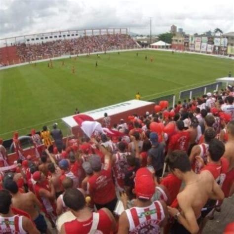 Estádio De Time Centenário Do Paraná Vai A Leilão Para Pagar Funcionários
