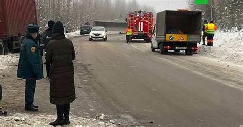 Четыре человека погибли в ДТП с микроавтобусом больницы в Пермском крае
