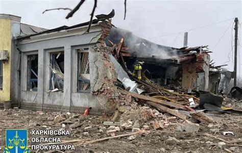 Росіяни завдали ударів по Харківській області загинула жінка Читайте на Ukr Net