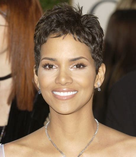 Pixie Haircuts For Wavy Hair