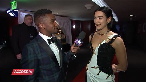 Dua Lipa Scrolller