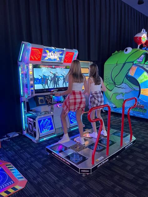 Arcadecore Aesthetic Dancing Aesthetic Aesthetic Images Summer
