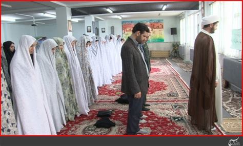 تجمع دختران دانش آموز سراب با عنوان نهضت ما زنده ایم